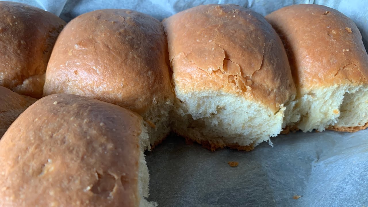 BAKING DANISH TRADITION WHITE BREAD 🥯 (VARME HVEDER) - YouTube