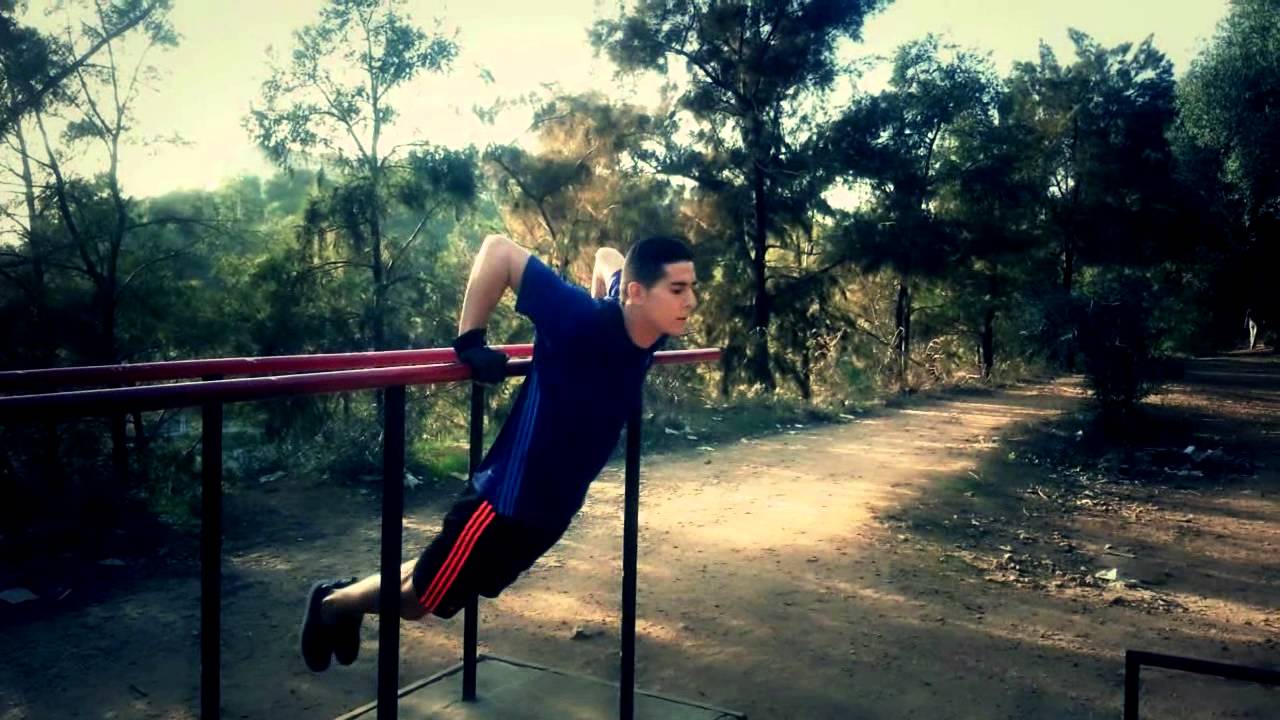Shoulder Street Workout - YouTube