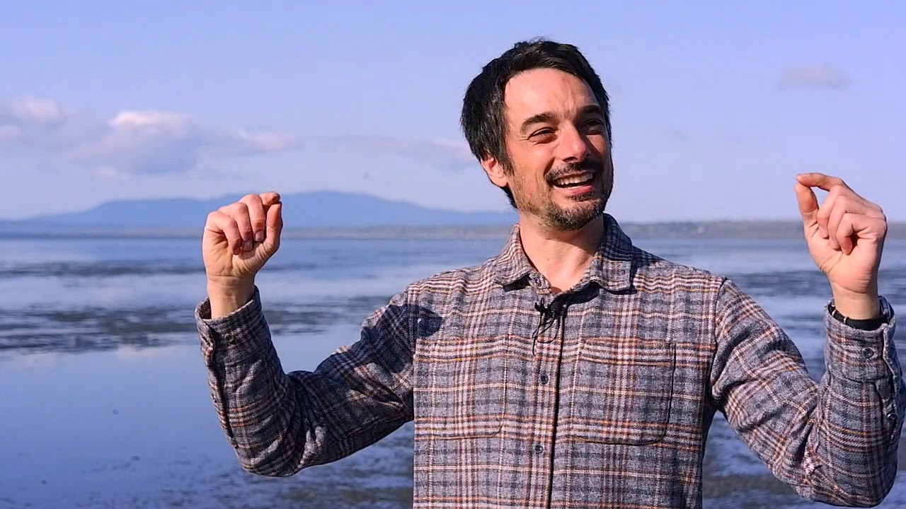 Eli Bat Story - YouTube