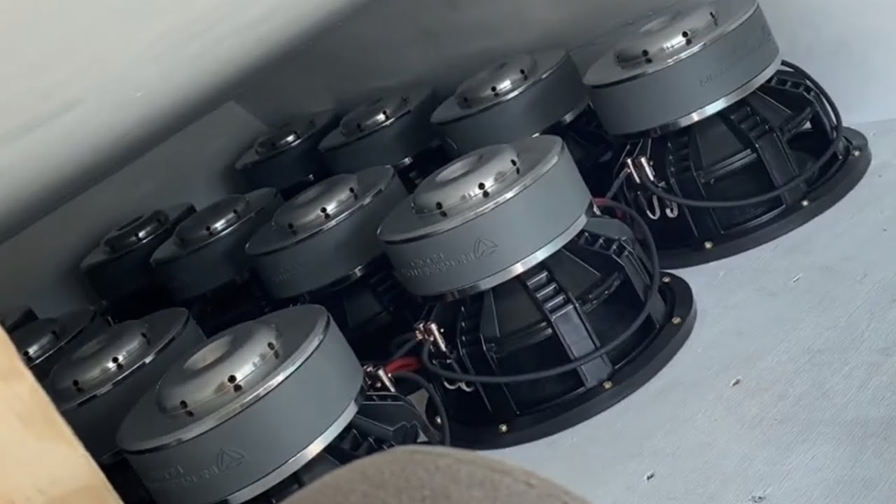 Must see! Amazing 160db at 20hz build. 16 incriminator audio 12s in ...