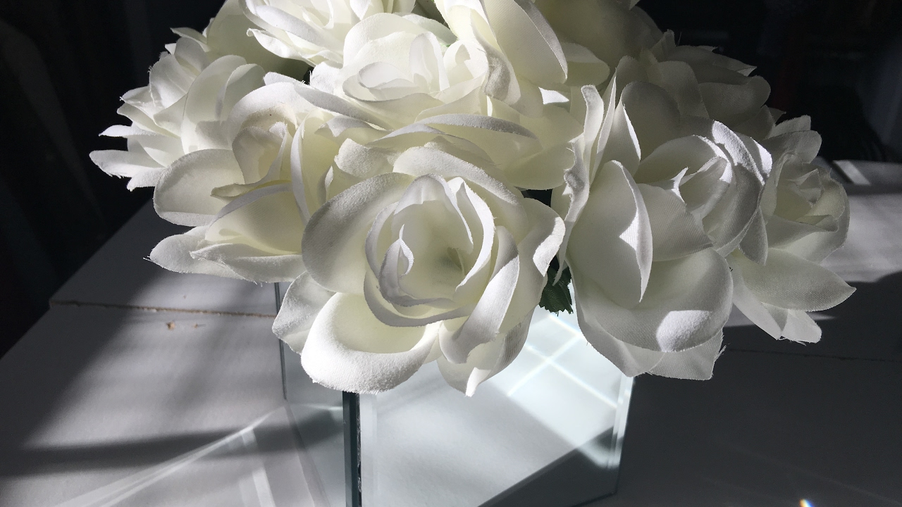 DIY MIRROR FLOWER BOX UNDER $10!!! - YouTube