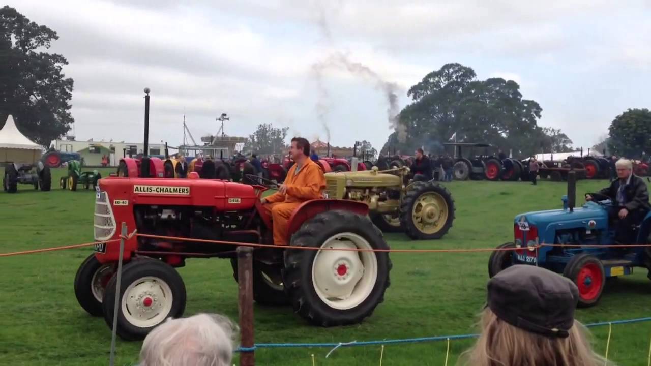 Onslow Park Steam Rally Shrewsbury 2013. My AC ED40 Tractor - YouTube