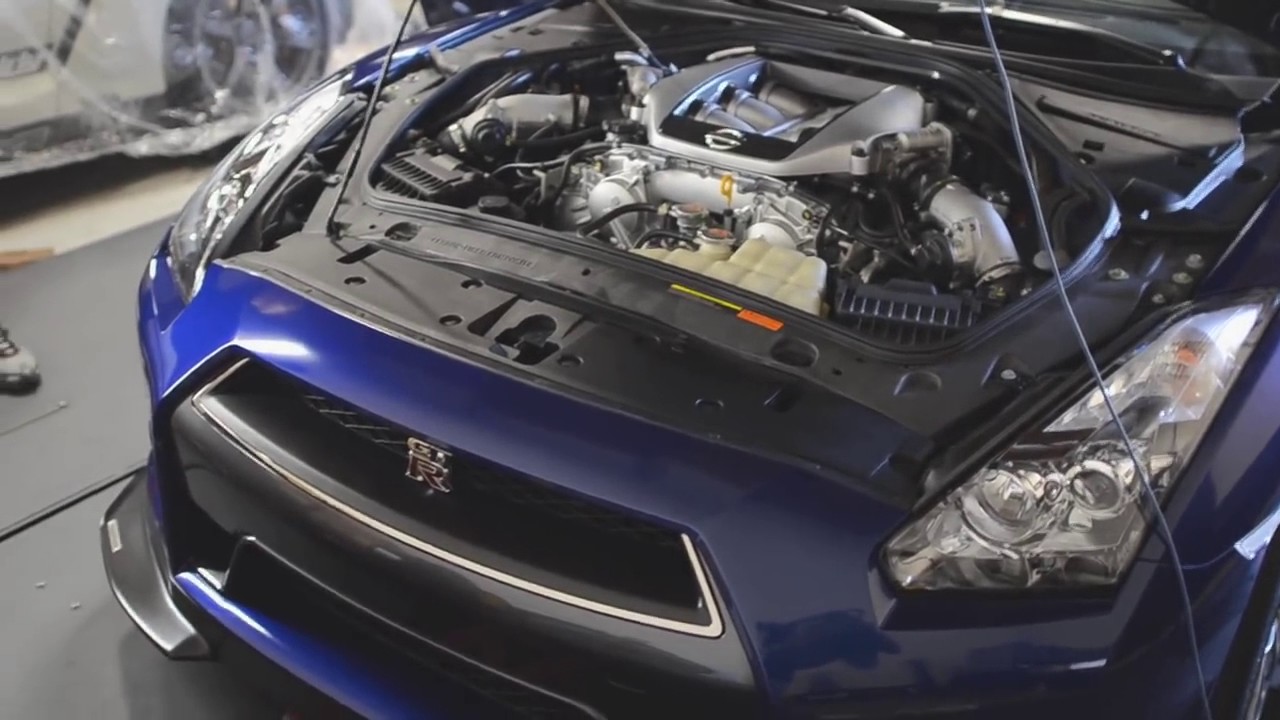 VP MS100 vs MS109 vs 91 pump gas on R35 - YouTube
