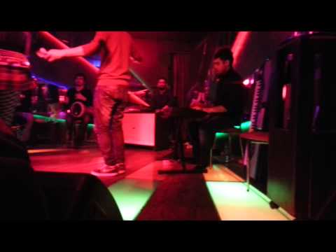 Ankaralı Hüseyin - La Bize Her Yer Angara Flaş gazinosu