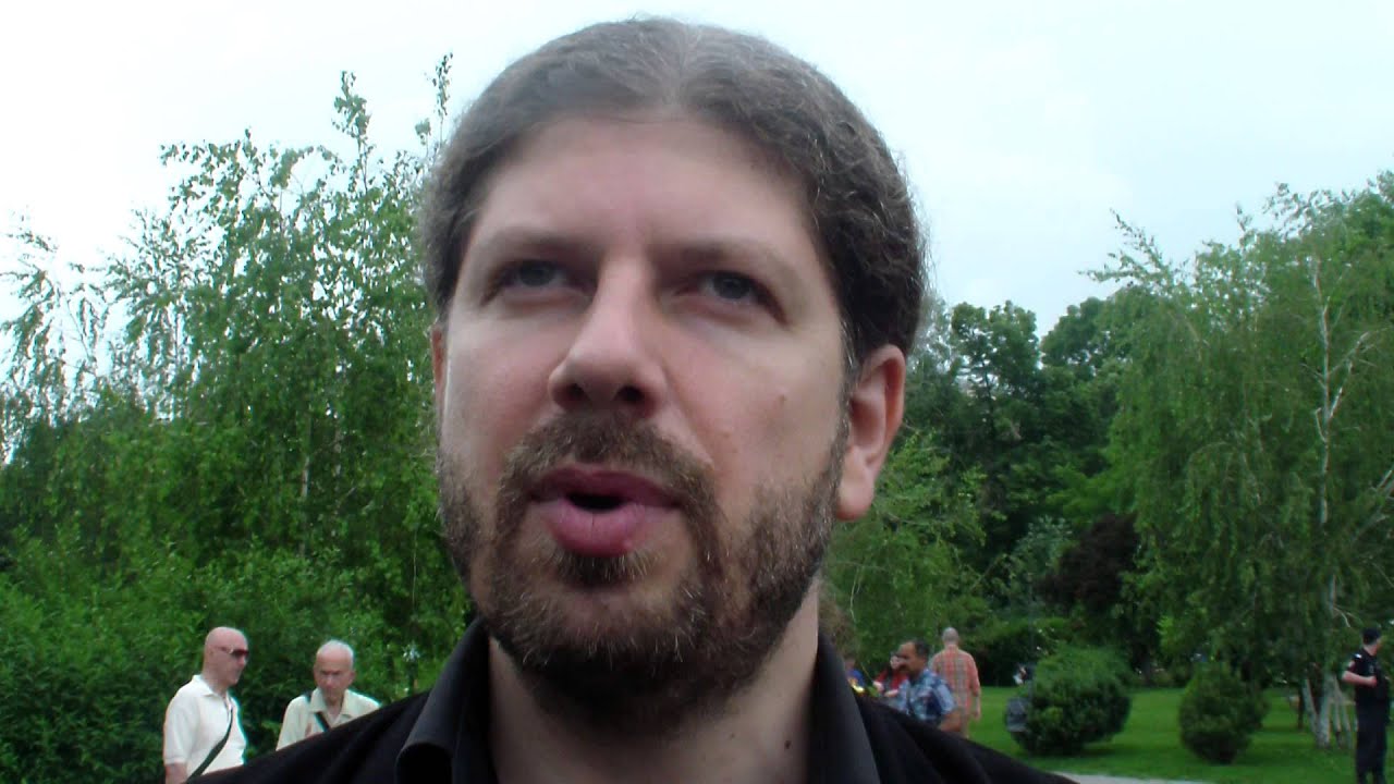 Remus Cernea - interviu - Bucharest Pride 2014 - YouTube