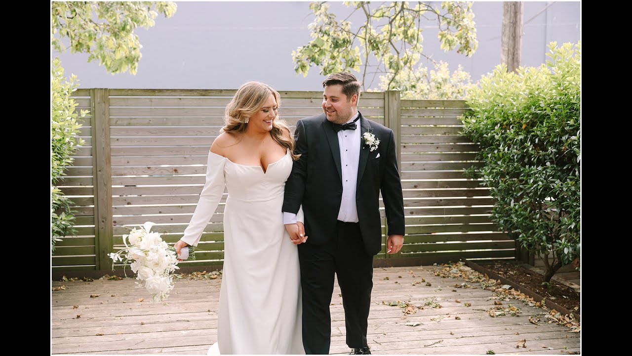 Their Wedding was such a party! Lindsey and Erik - YouTube