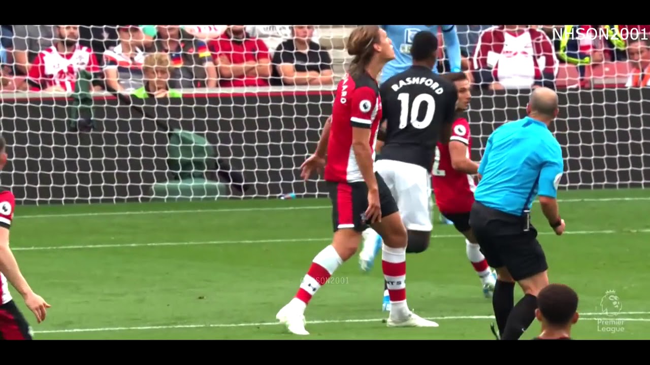 Kejadian lucu sepak bola | funniest moment in football - YouTube