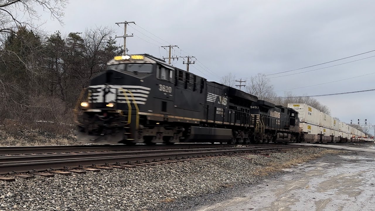 CSX X902 (NS 23G) Rerouted Intermodal Train at CP-382 Churchville NY - YouTube