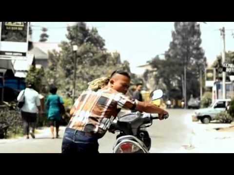 Ohh Mama,Ohh Mami Official Trailer - YouTube