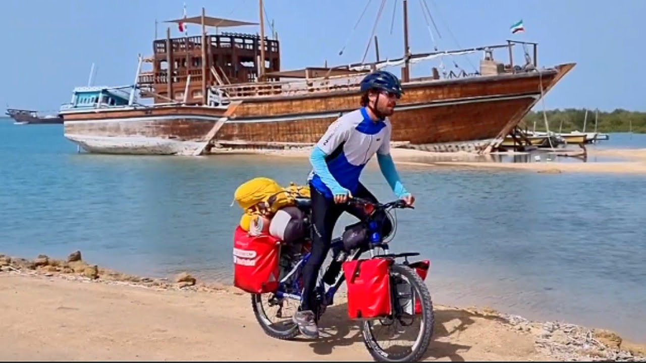 A trip to the city of ships | Dayyer port | Iran - YouTube
