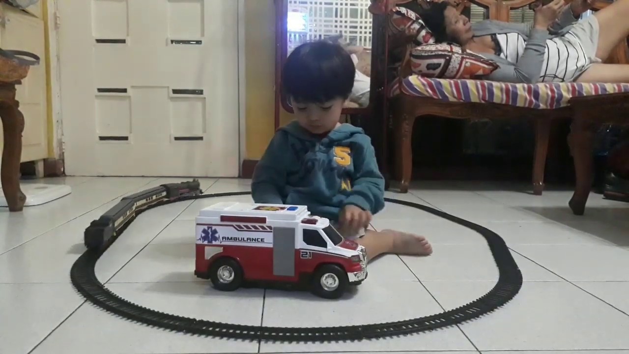 Unboxing Universal Express Train/Train Toys - YouTube