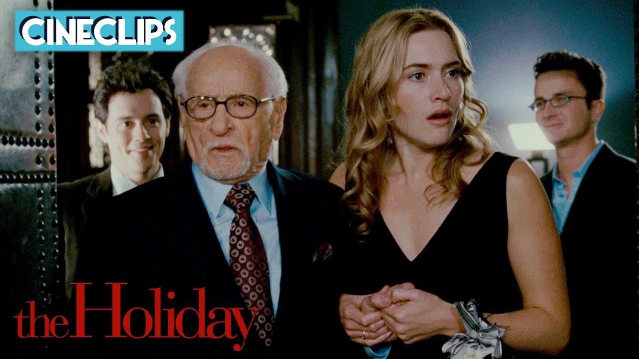 The Holiday | Arthur Gets A Standing Ovation | CineStream - YouTube