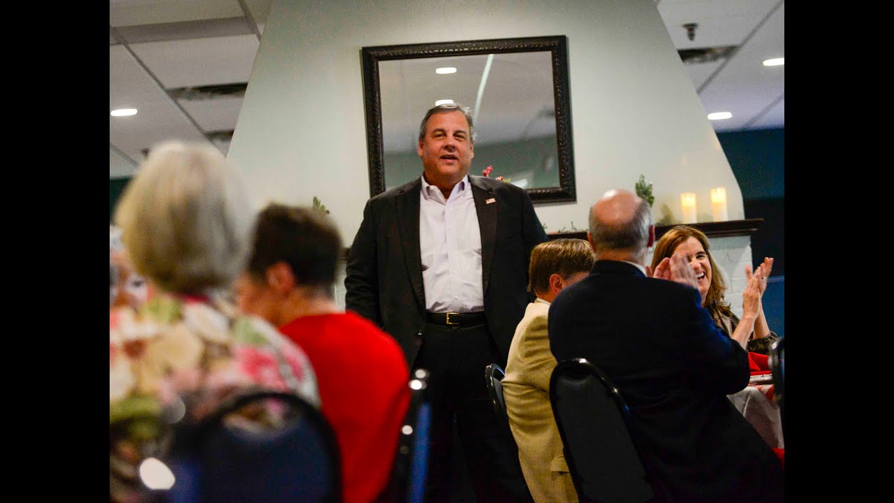 Chris Christie visits Keene - YouTube