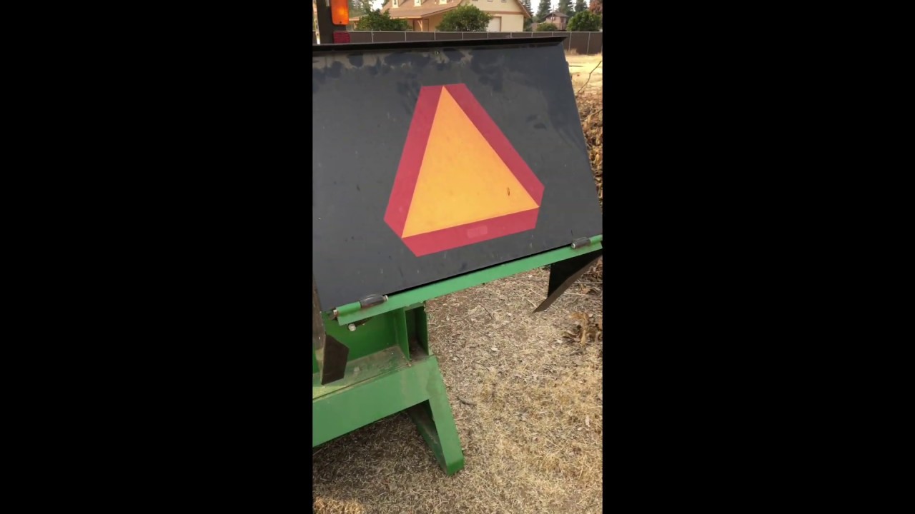 John Deere Frontier WC1103 Wood Chipper with Deere 2032R - YouTube