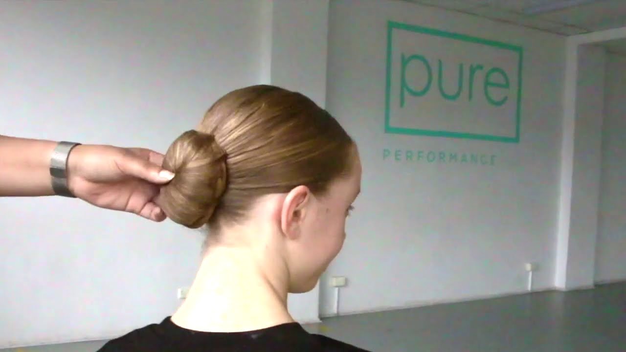 Hair Tutorial - Bun - YouTube