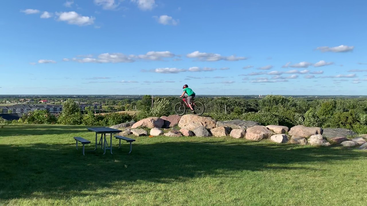 Montiview mountain bike - YouTube