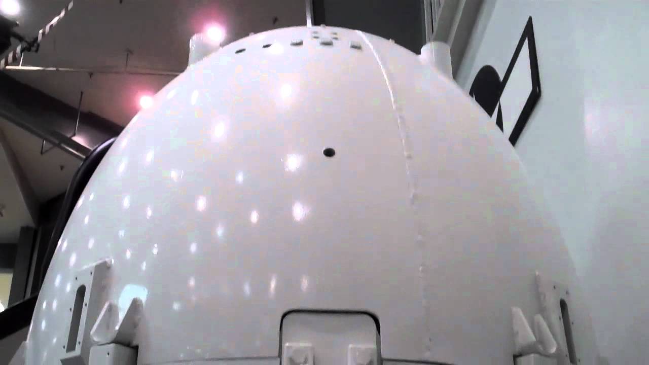 Mock-Up of World War II Atomic Bomb, Replica de Una Bomba Atomica - YouTube