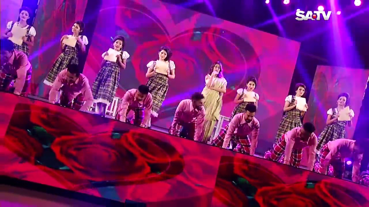 Eid Dance by MEHAZABIEN Golapi golapi tor gal golapi - YouTube