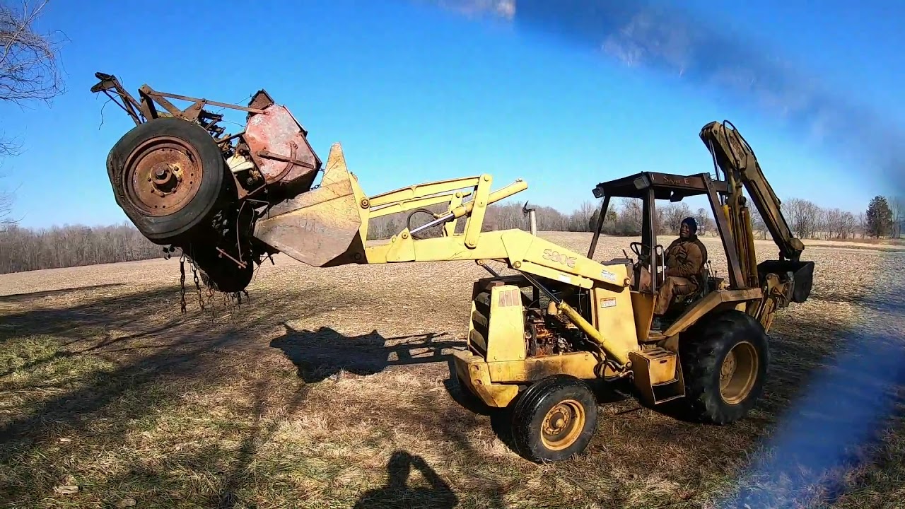 Farm scrap metal cleanup. day one= 3 loads - YouTube