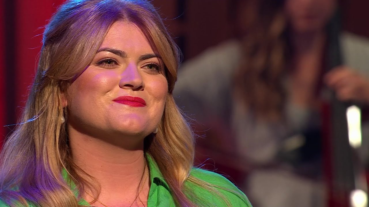 Ffion Emyr - Geiriau - YouTube