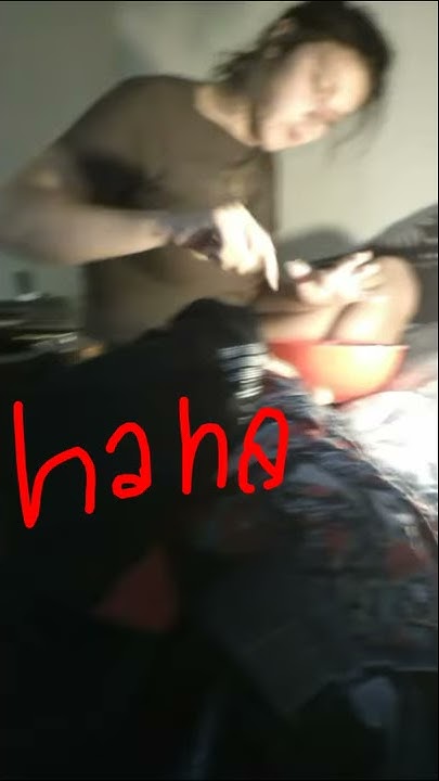 Holly vs JR(2) - YouTube