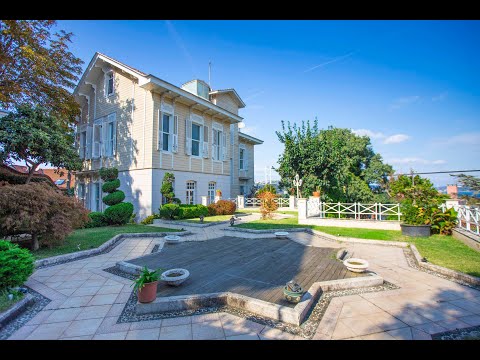 KW Boğaziçi İlhan USTA Kuzguncuk Boğaz manzaralı köşk