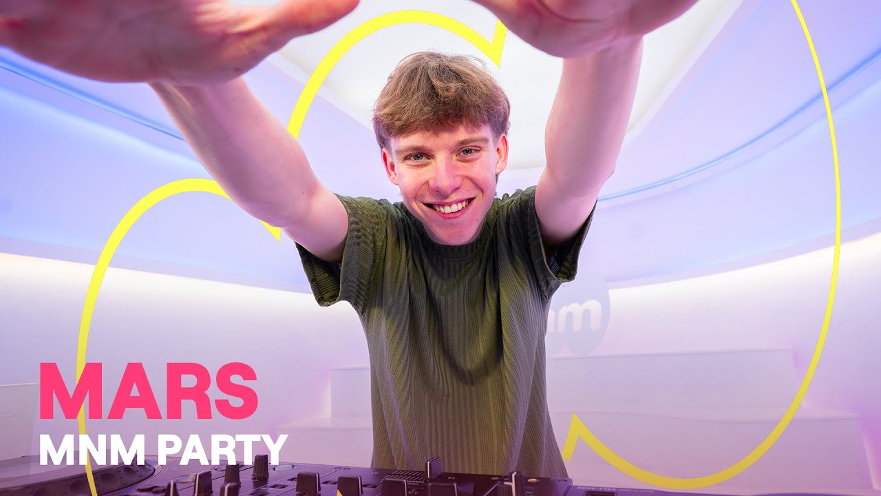 MNM Party - Mars - YouTube