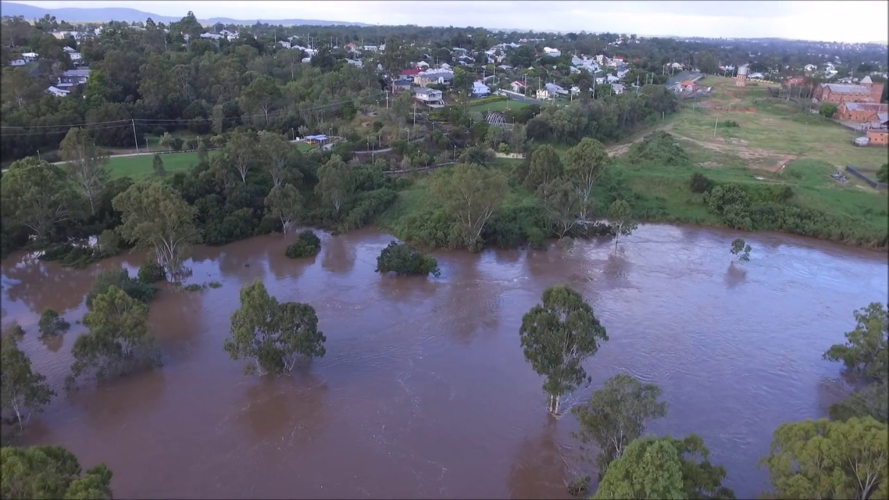 Bremer River in Flood, North Ipswich 2017 UP HIGH VIEW DJI Phantom ...
