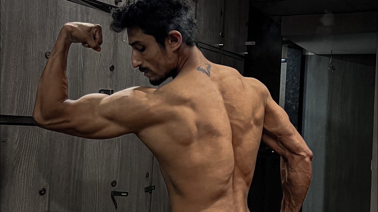 LEAN BULKING SERIES EP.1 - Full day of eating, Back workout and some ...