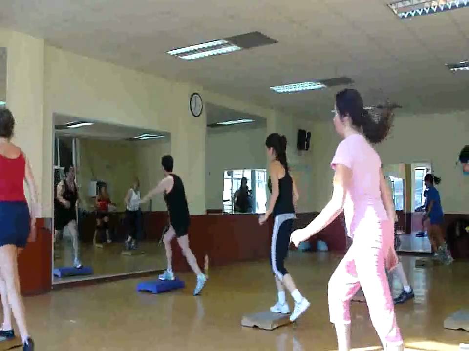 Step Aerobics (ring on It) - YouTube