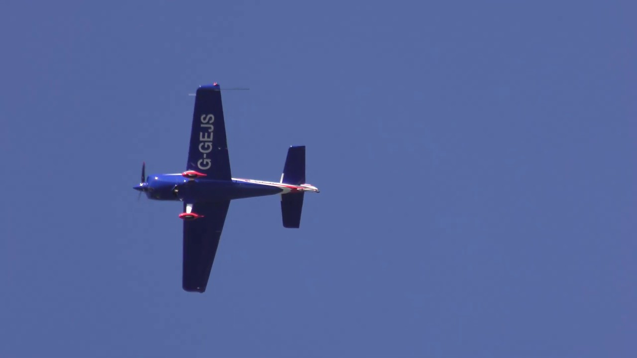 G GEJS Extra EA 330LT George Sealey touch & go at Cambridge UK ...