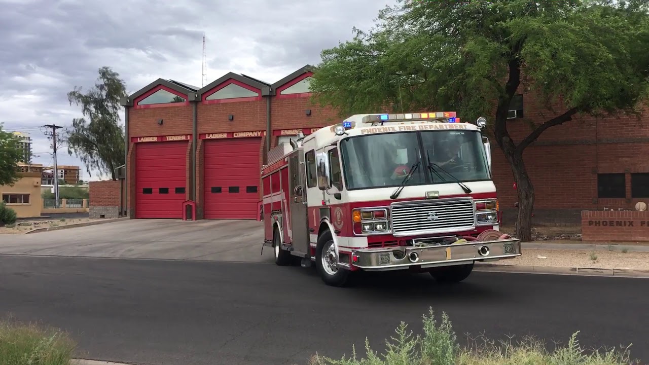 Phoenix Fire Department Engine One responding to a fire. - YouTube
