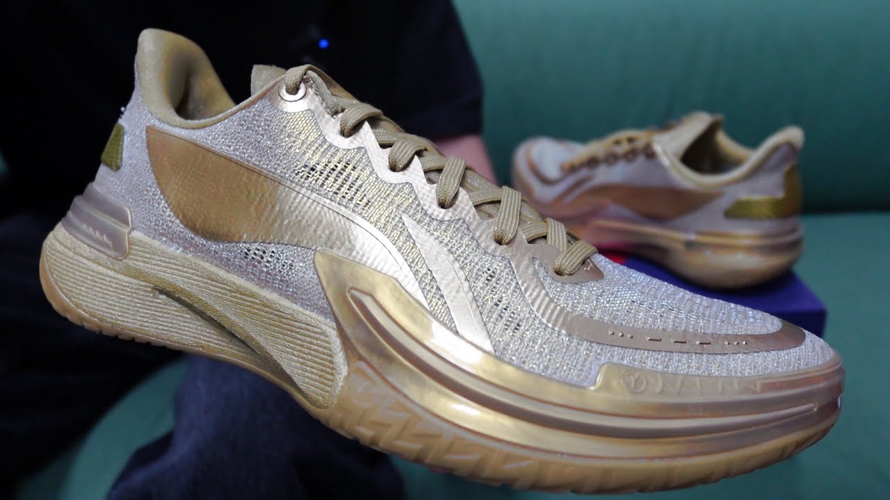 #735. Li-Ning Gamma 1 - Что-то на очень лёгком - YouTube