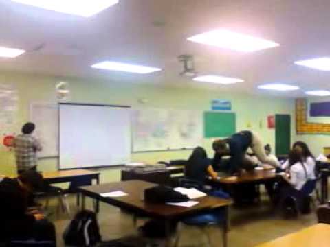 Harlem shake teacher twerking
