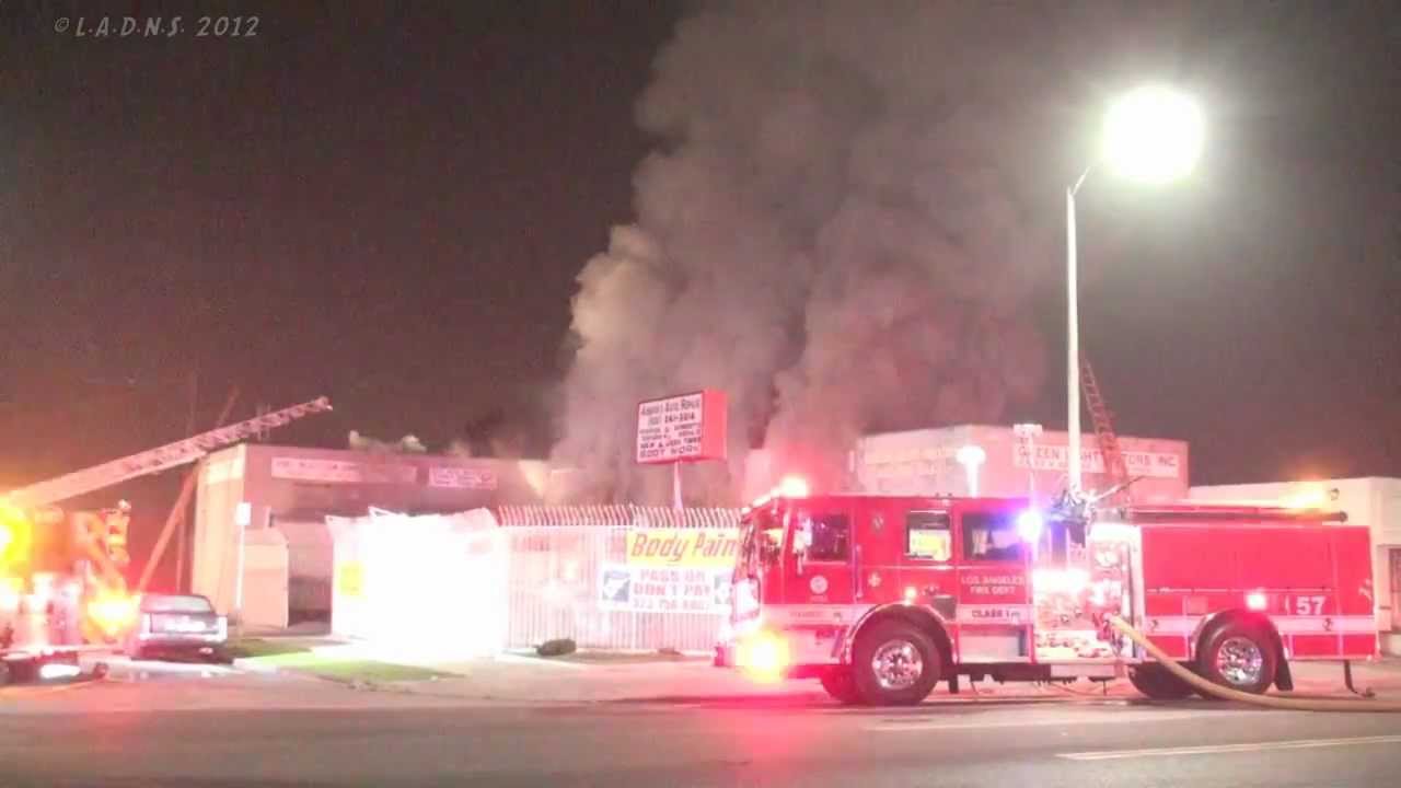 LAFD / Auto Repair-Body Shop Fire - YouTube
