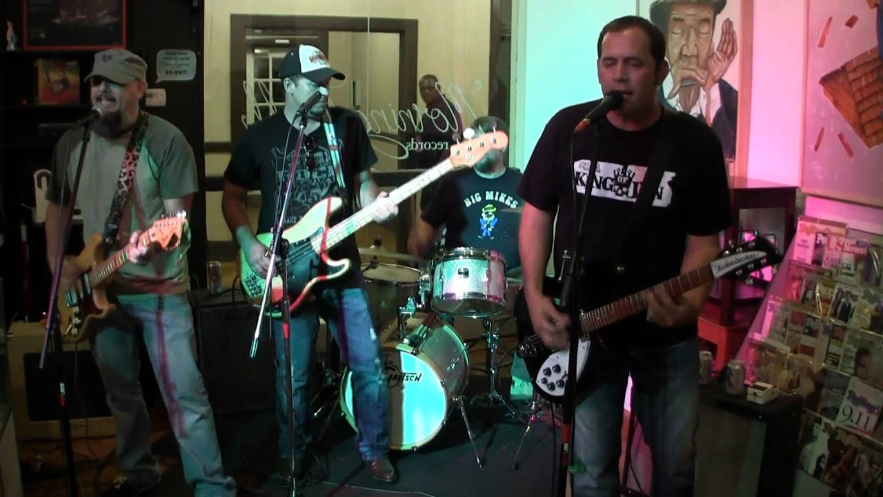 The Old Red Stars: "Tap That Thing" - YouTube