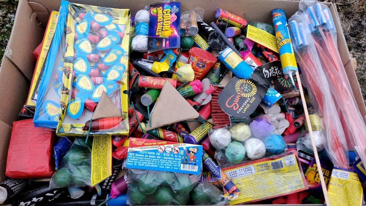 🔴BOX WITH BIG FIRECRACKERS 💣🧨🚀💥📦PART 1 - YouTube
