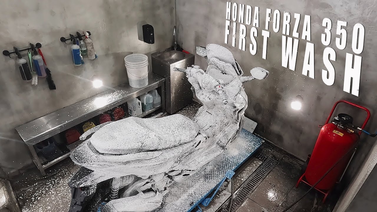 Honda Forza 350 First Wash @ Best Moto Wash | BONUS Timelapse in the ...