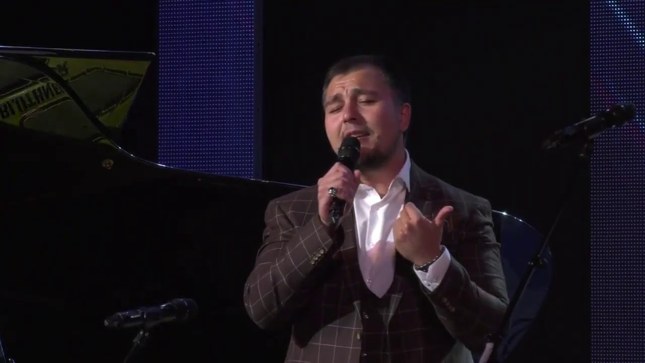 Big band BGF Pennies from Heaven - YouTube