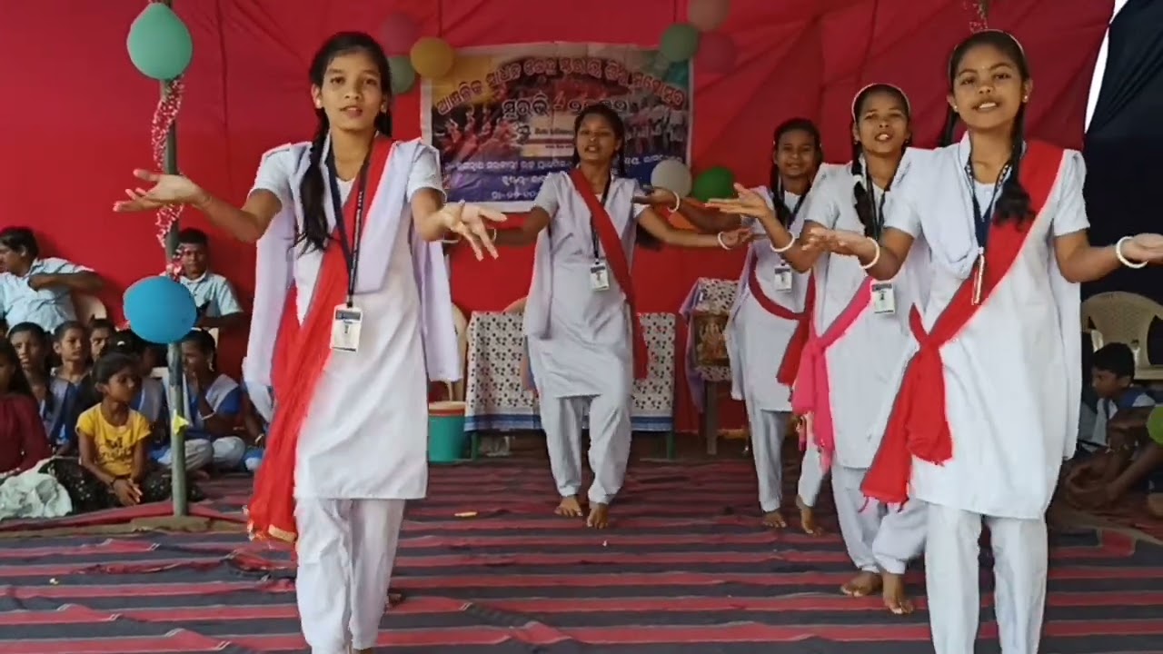 KGBV RAMACHANDRAPUR CHIKITI, GANJAM. DANCE 9 - YouTube