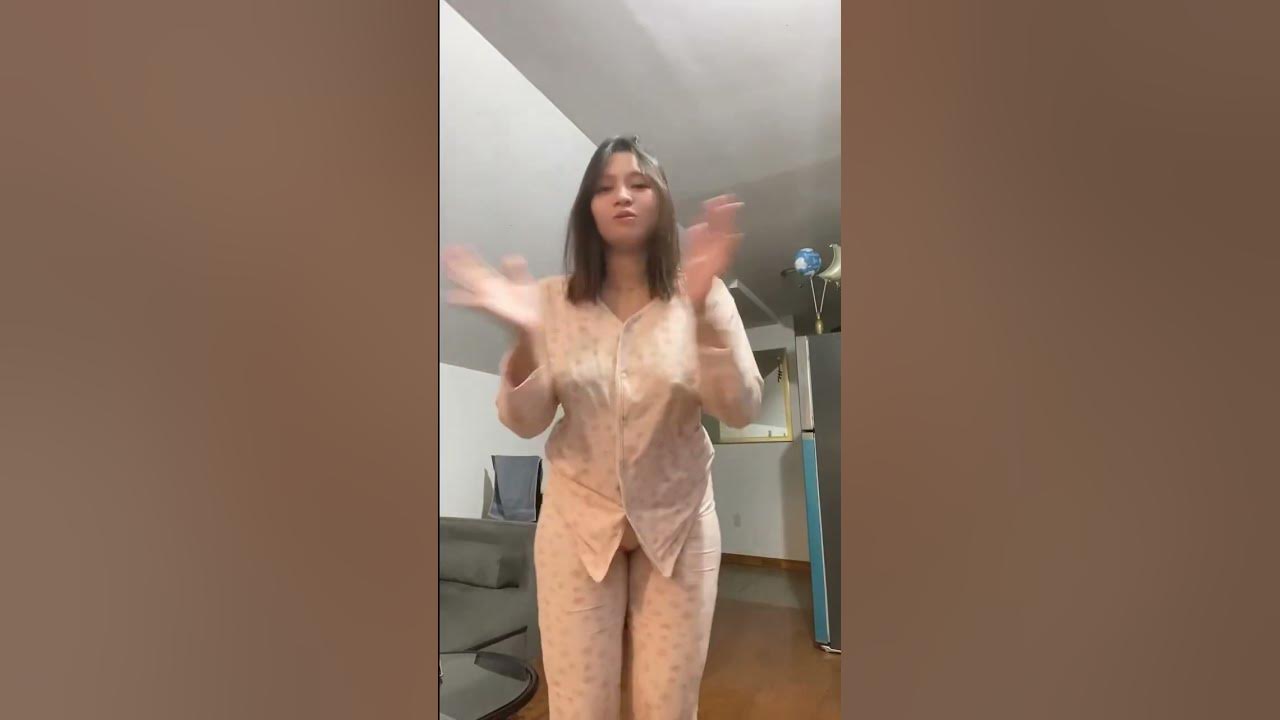 Goyangan Pulen #tiktok #cewekrandom - YouTube