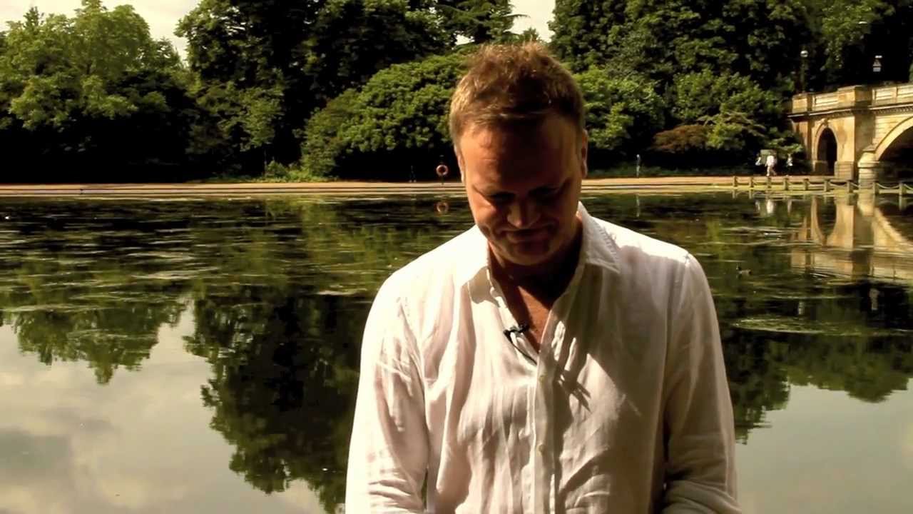 Nick Snaith - Loving a Feelgood Summer - YouTube