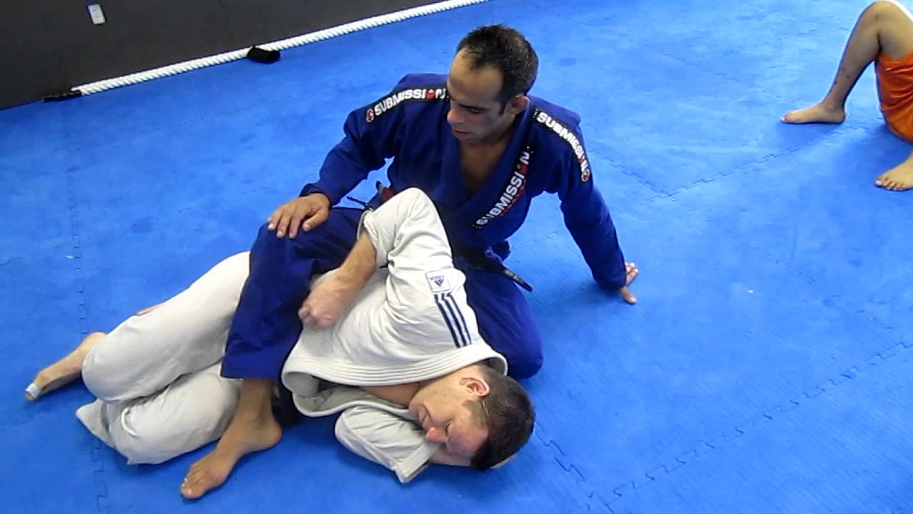 BJJ deep half guard entry from bad spot - YouTube