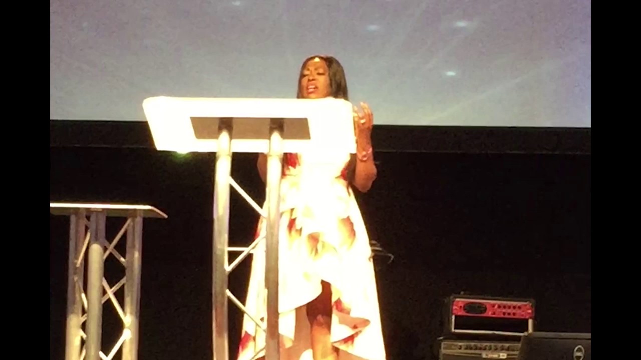 Pie Jesu (Requiem) - Maxine Gardner (Live at Jesus House) - YouTube