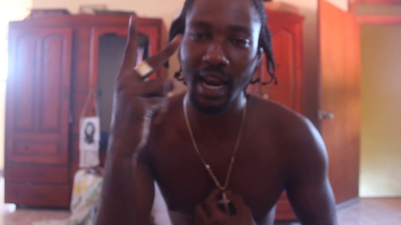 Che Yung | Random Freestyle dope beat - YouTube