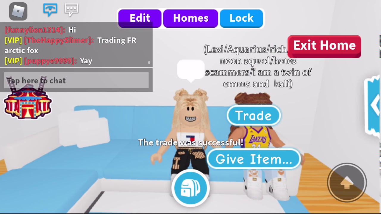 I gave a amazing fan a pet in adopt me - YouTube