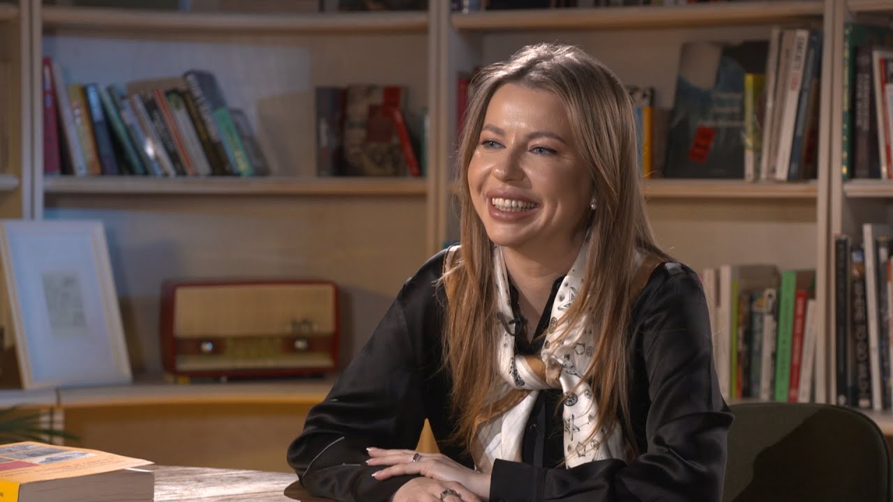 O CĂLĂTORIE CULTURALĂ ÎN LUMEA PARFUMURILOR CU IZABELA CORINA JUNCU ŞI ...