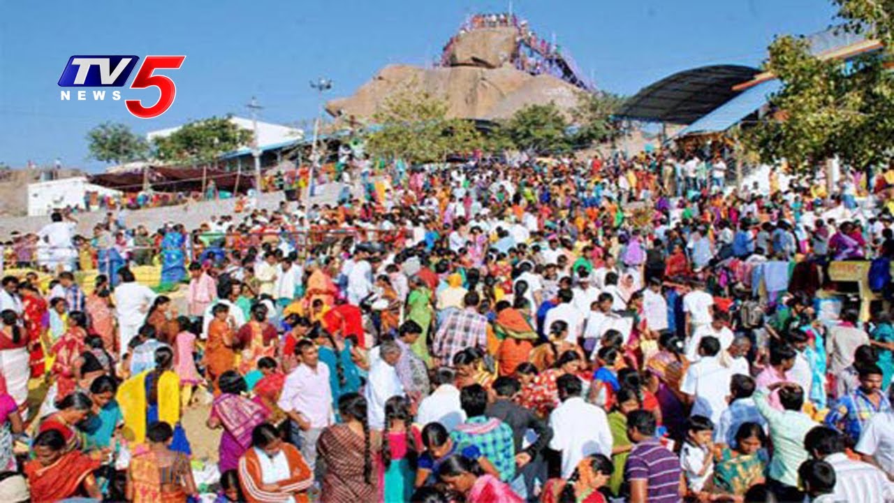 Huge Devotees Rush In Narketpally Cheruvugattu Temple | TV5 News - YouTube