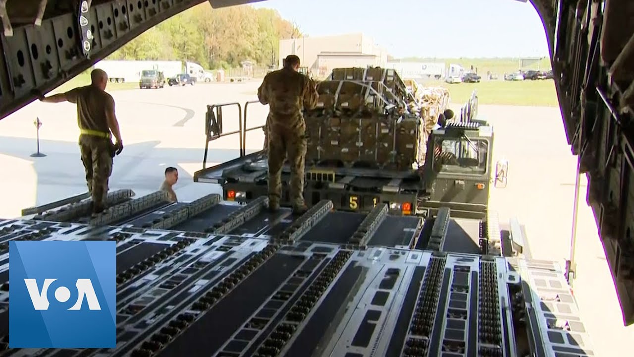 US Air Force Delivers Munitions to Ukraine - YouTube