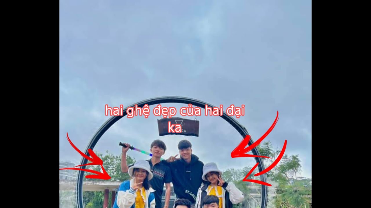 Hai Anh Cả Bảo Vệ Hai Cô Công Chúa Nhỏ Của Team Anh Ba Phải TV - YouTube